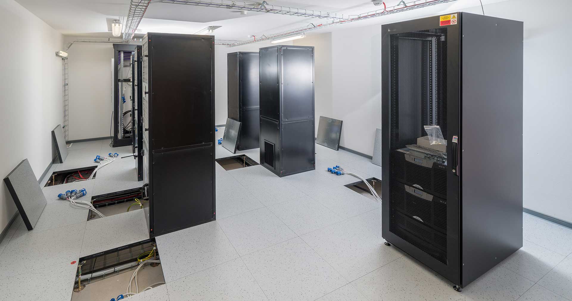 Key Factors for a Successful Data Center Construction Clean - Critical ...